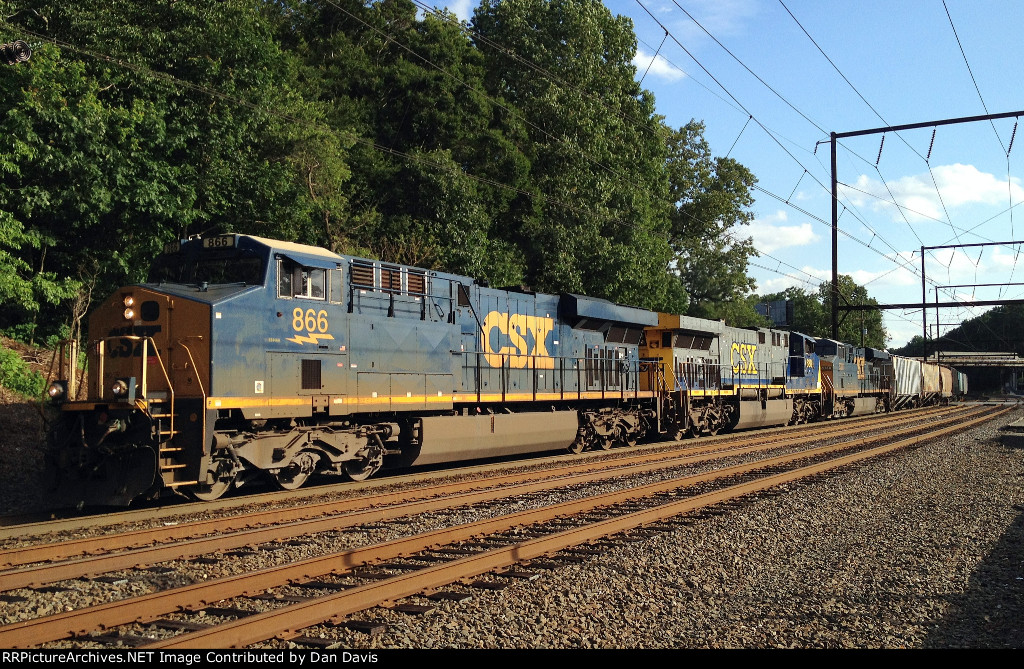 CSX ES44AH 866 leads K533-02 ALCOA Loads